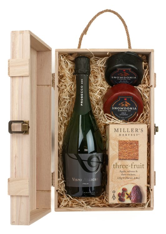 Vispo Allegro Prosecco, Cheese & Crackers Gift Box from £52.05