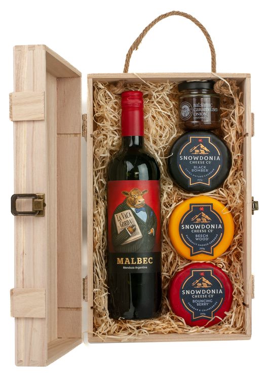 La Vaca Gorda Malbec Red Wine, Snowdonia Cheese & Chutney Gift Box from ...